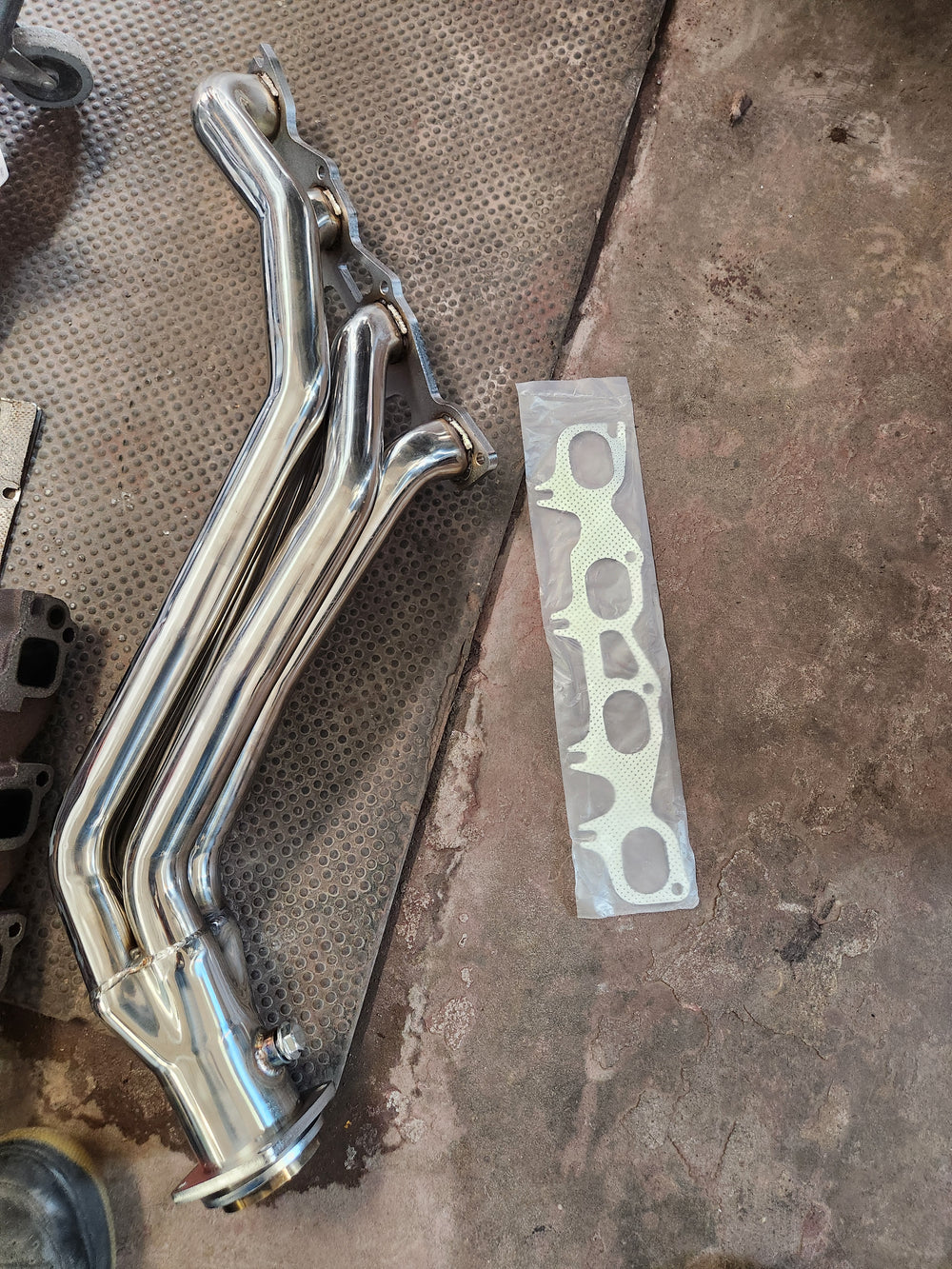 6.1/5.7 Hemi Long Tube Headers for Dodge Charger/Challenger